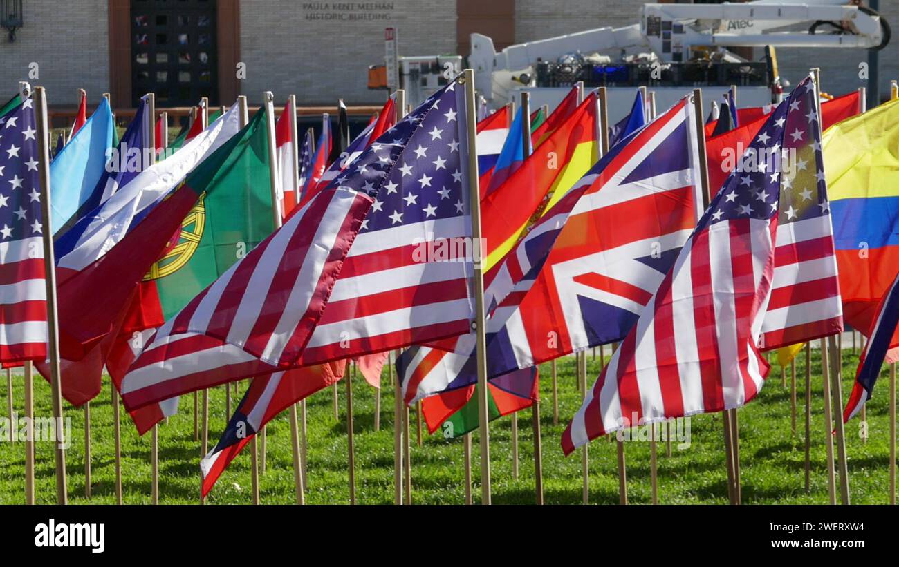 Beverly Hills, Kalifornien, USA 26. Januar 2024 1400 Flags Gaza war ...