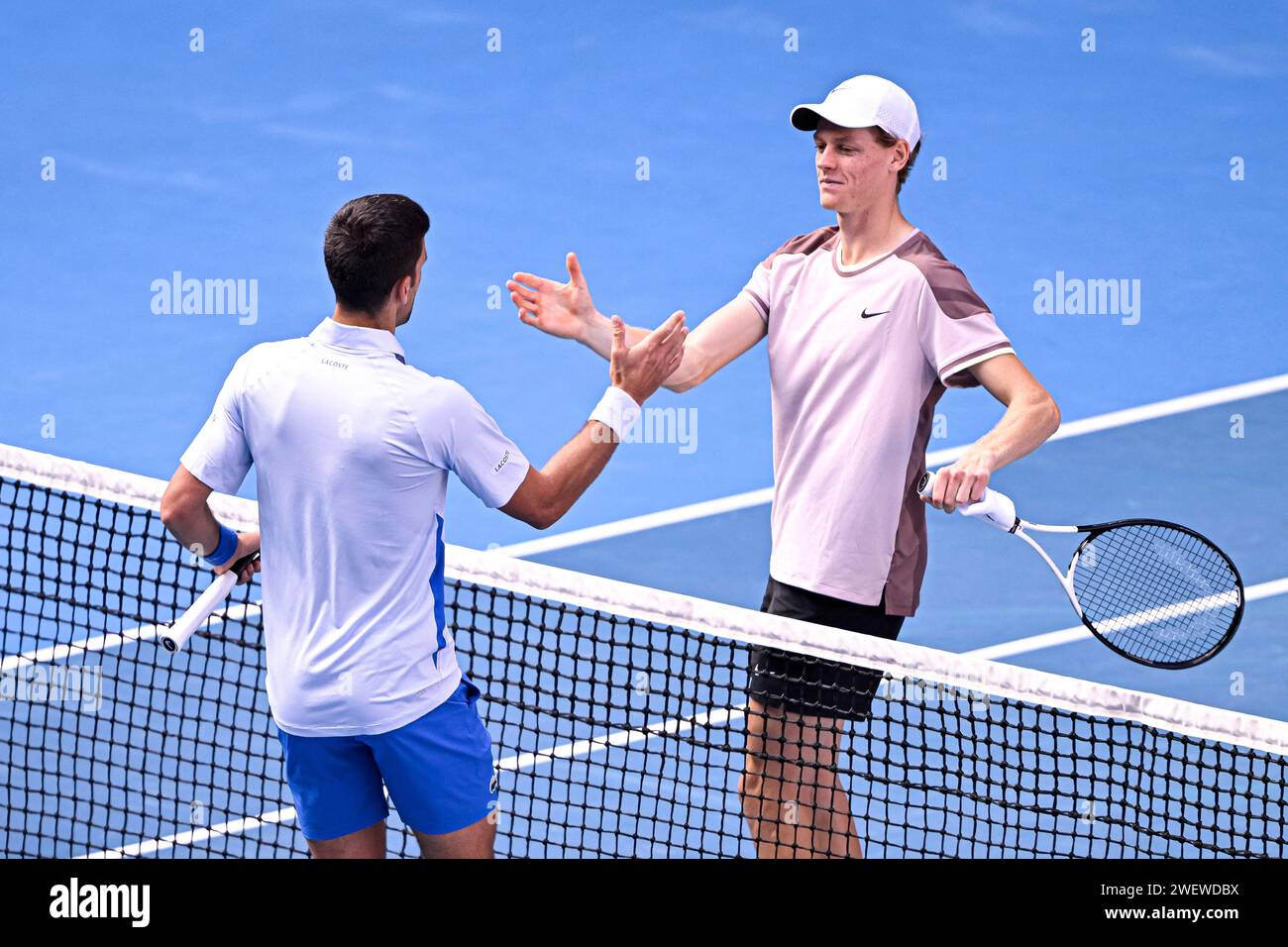 Jannik Sinner of Italy gewinnt beim Australian Open AO 2024 Grand Slam Tennis Turnier im ...