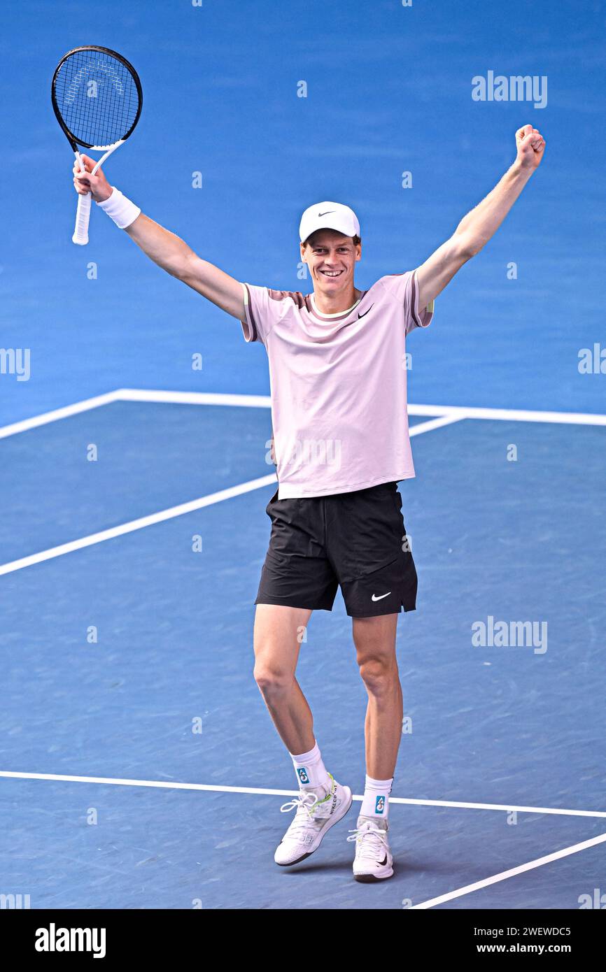 Jannik Sinner of Italy gewinnt beim Australian Open AO 2024 Grand Slam Tennis Turnier im ...