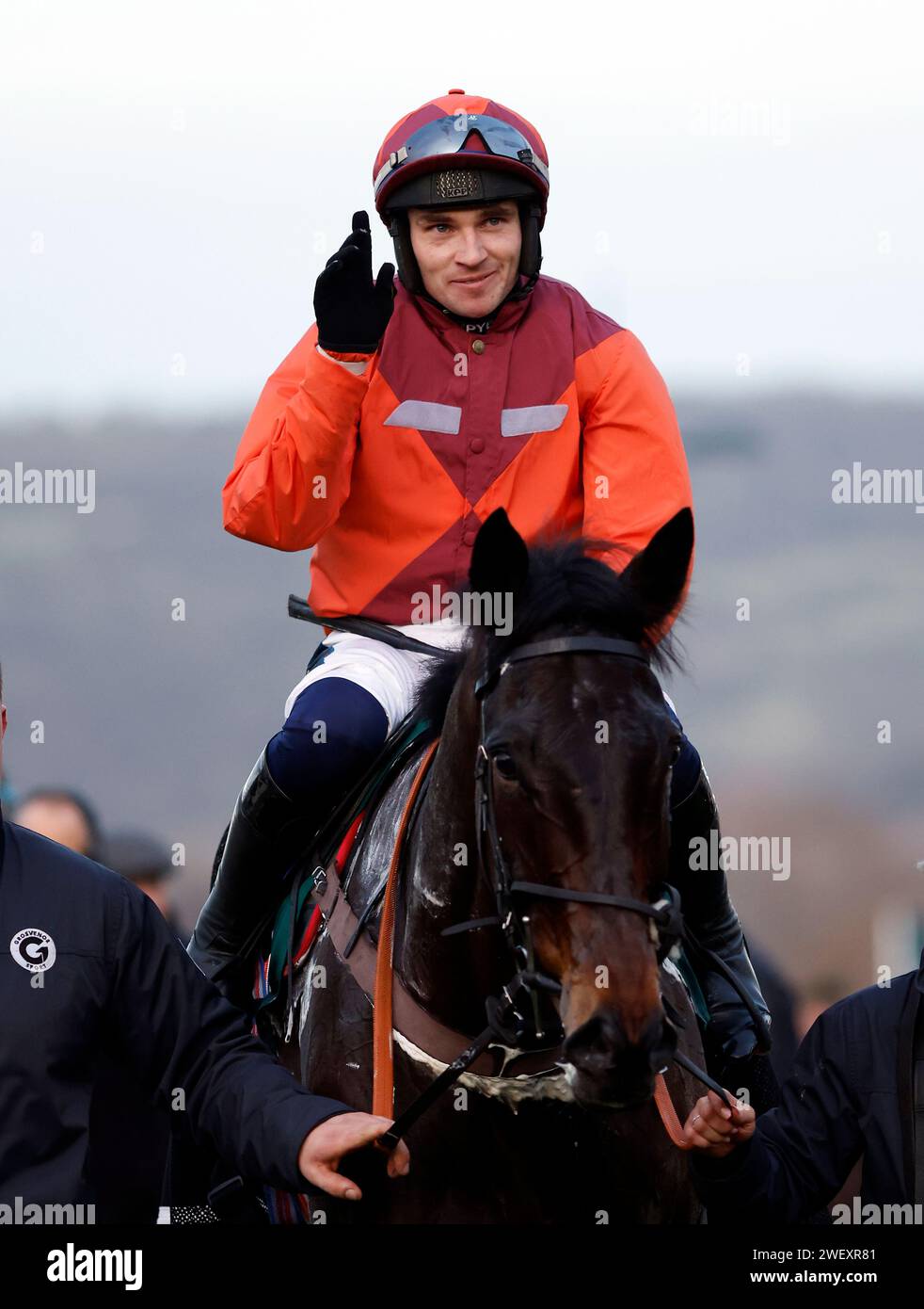 Gidleigh Park und Jockey Jonathan Burke, nachdem sie die Hürde der SSS ...
