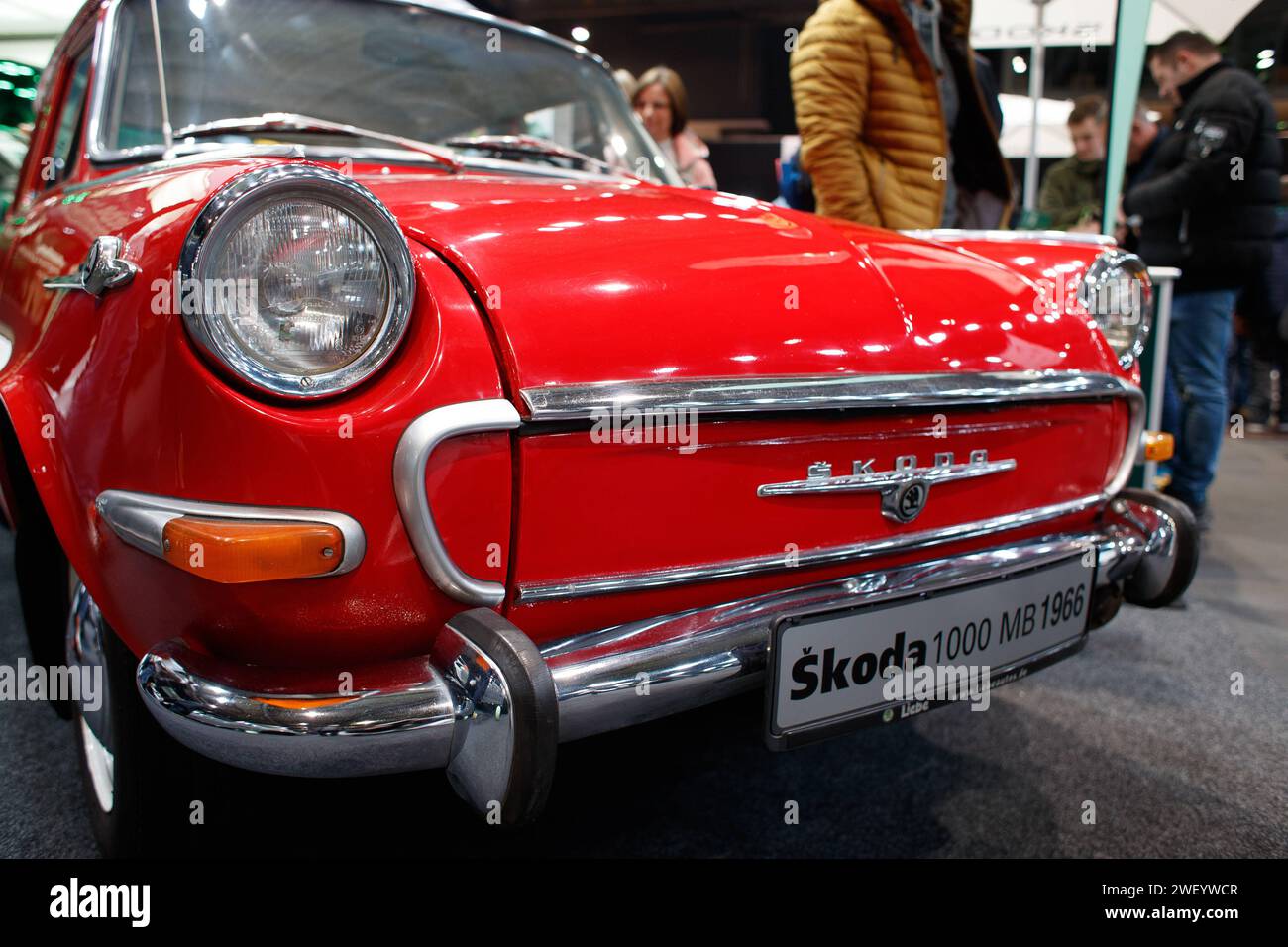 Automobilmesse Erfurt 2024 lockt tausende Besucher an - es gibt viel zu ...