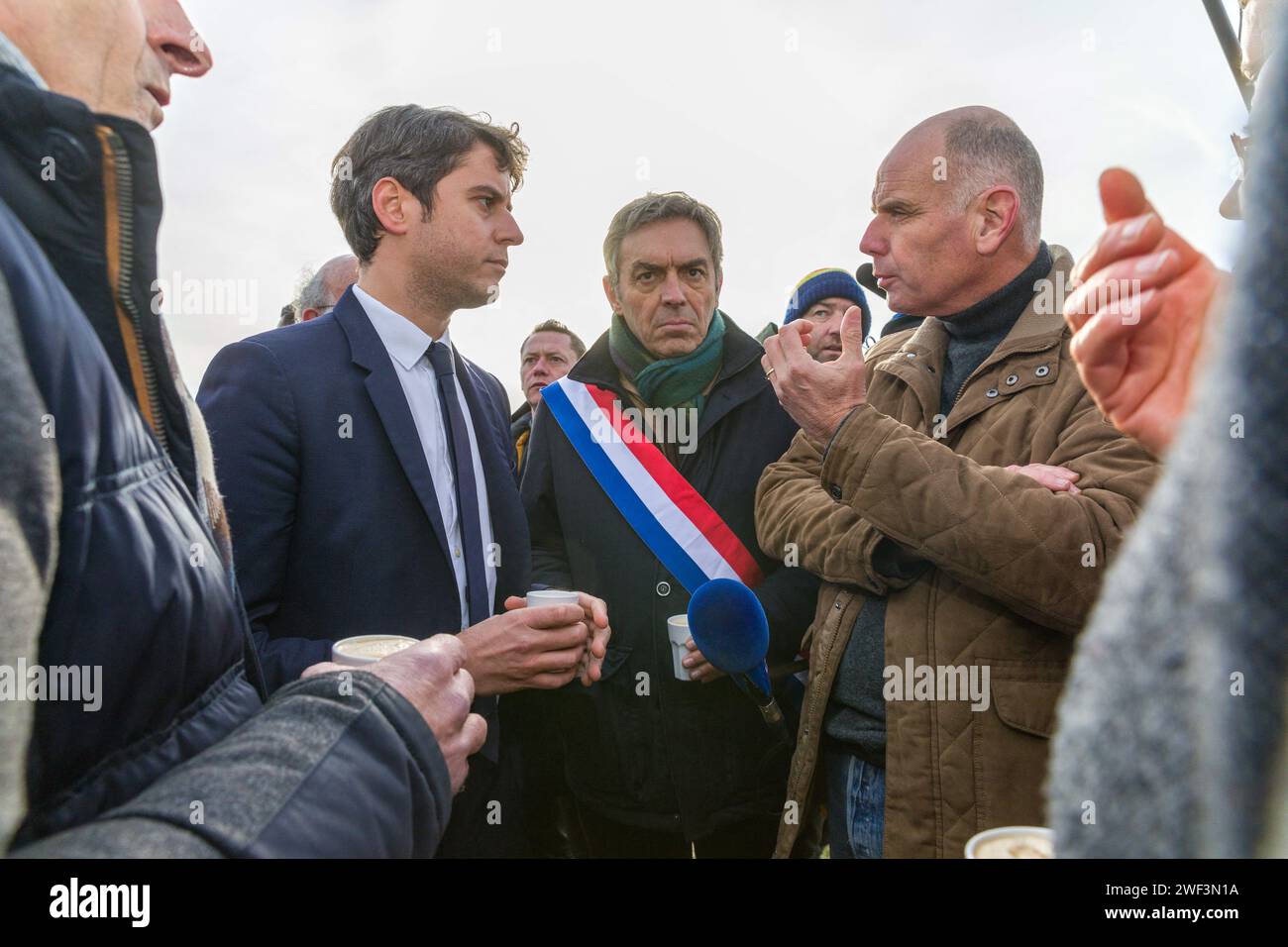 Der französische Premierminister Gabriel Attal trifft am 28. Januar ...