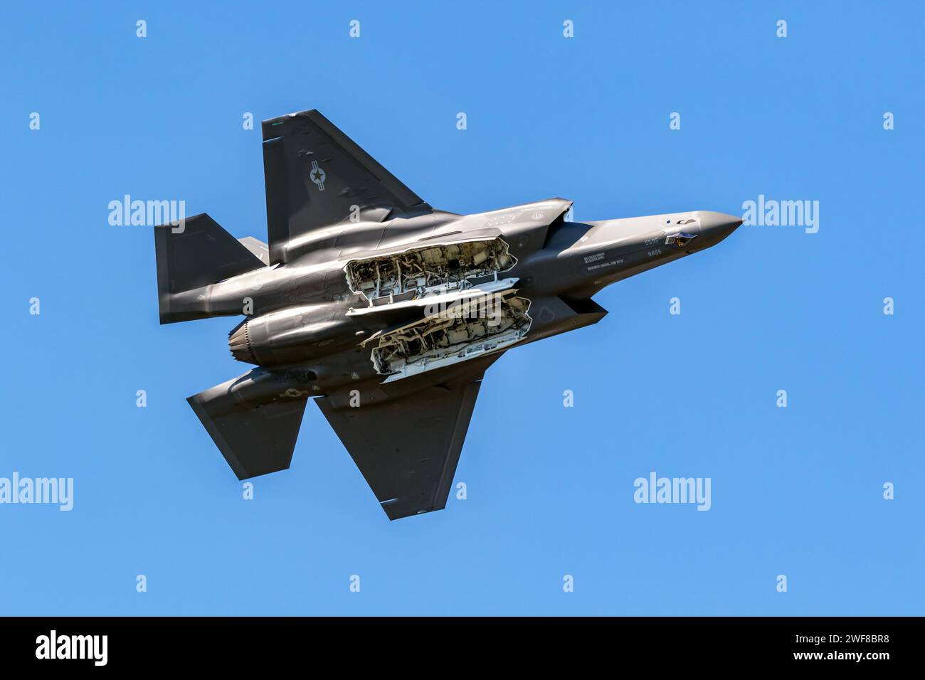 F35 b lightning kampfflugzeug -Fotos und -Bildmaterial in hoher ...