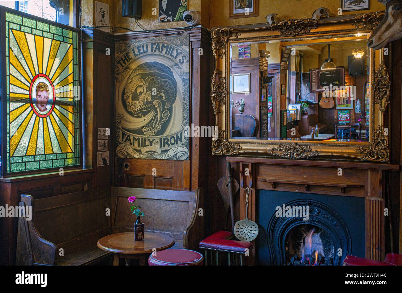King charles pub -Fotos und -Bildmaterial in hoher Auflösung – Alamy