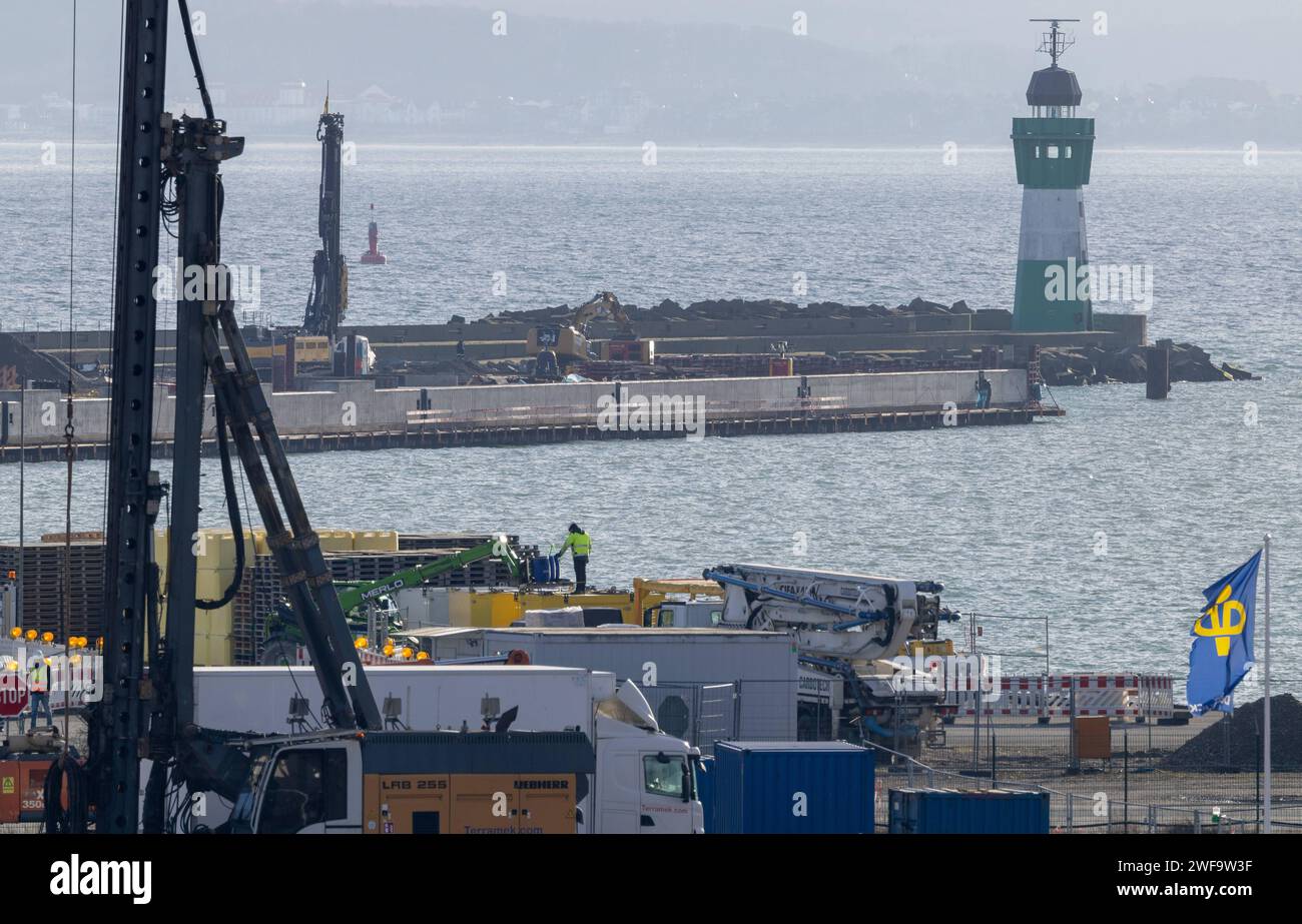 Liegeplatz für schwimmende LNG-Terminals im Hafen Mukran Landkreis ...