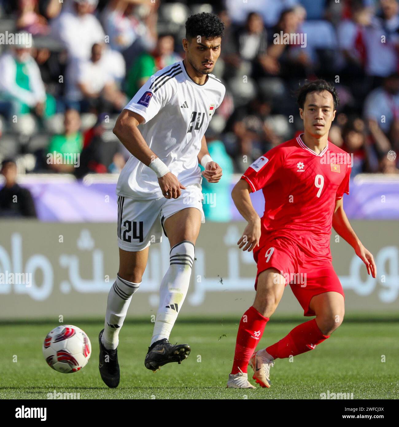 Doha, Katar. Januar 2024. Zaid Tahseen aus dem Irak und Van Toan Nguyen aus Vietnam während des ...