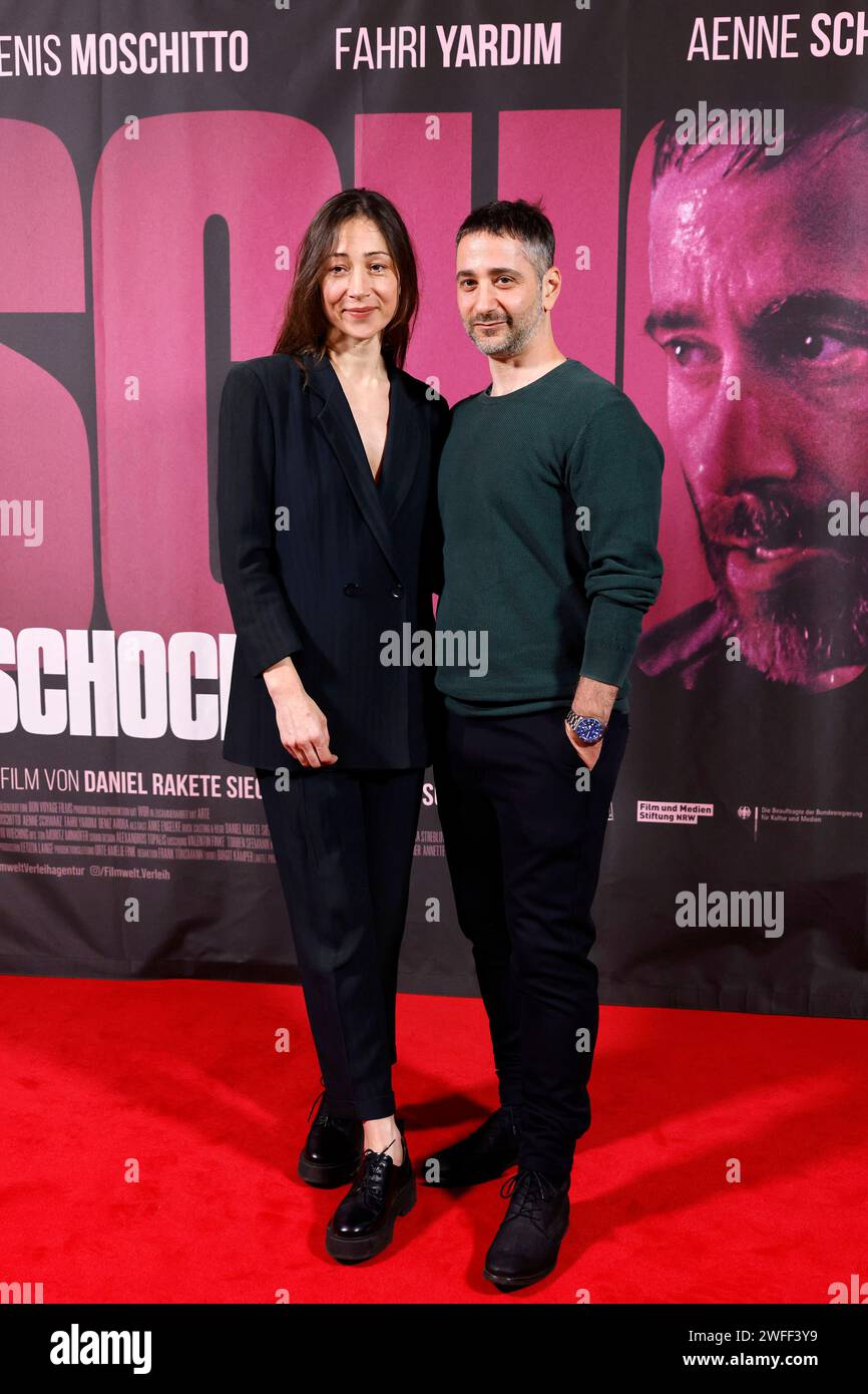 Schauspielerin Aenne Schwarz und Schauspieler Denis Moschitto bei der ...