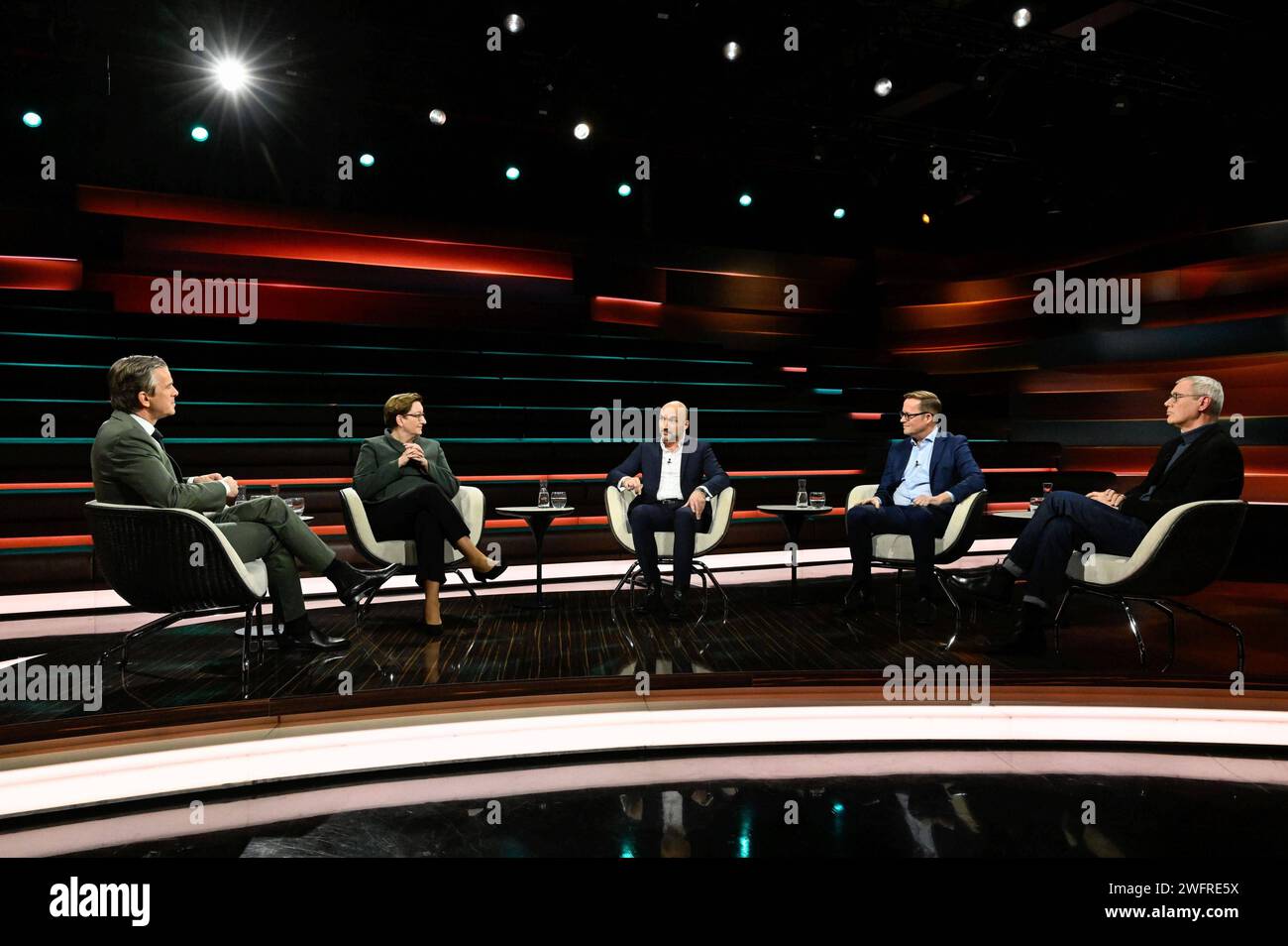Talkrunde bei Markus Lanz , ZDF 12//23 her Markus Lanz, Klara Geywitz ...