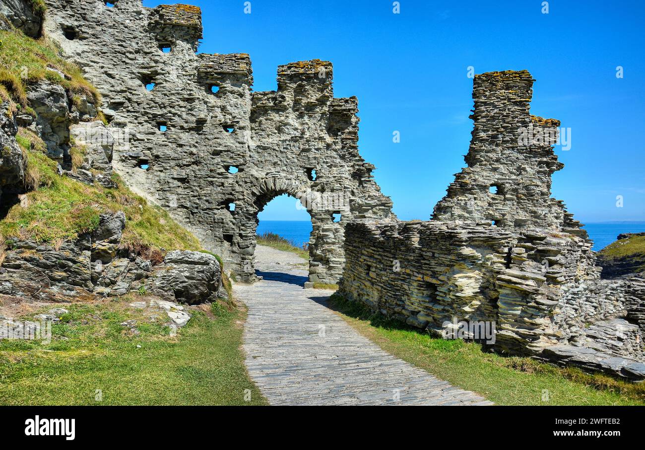 Cornish castles -Fotos und -Bildmaterial in hoher Auflösung – Alamy