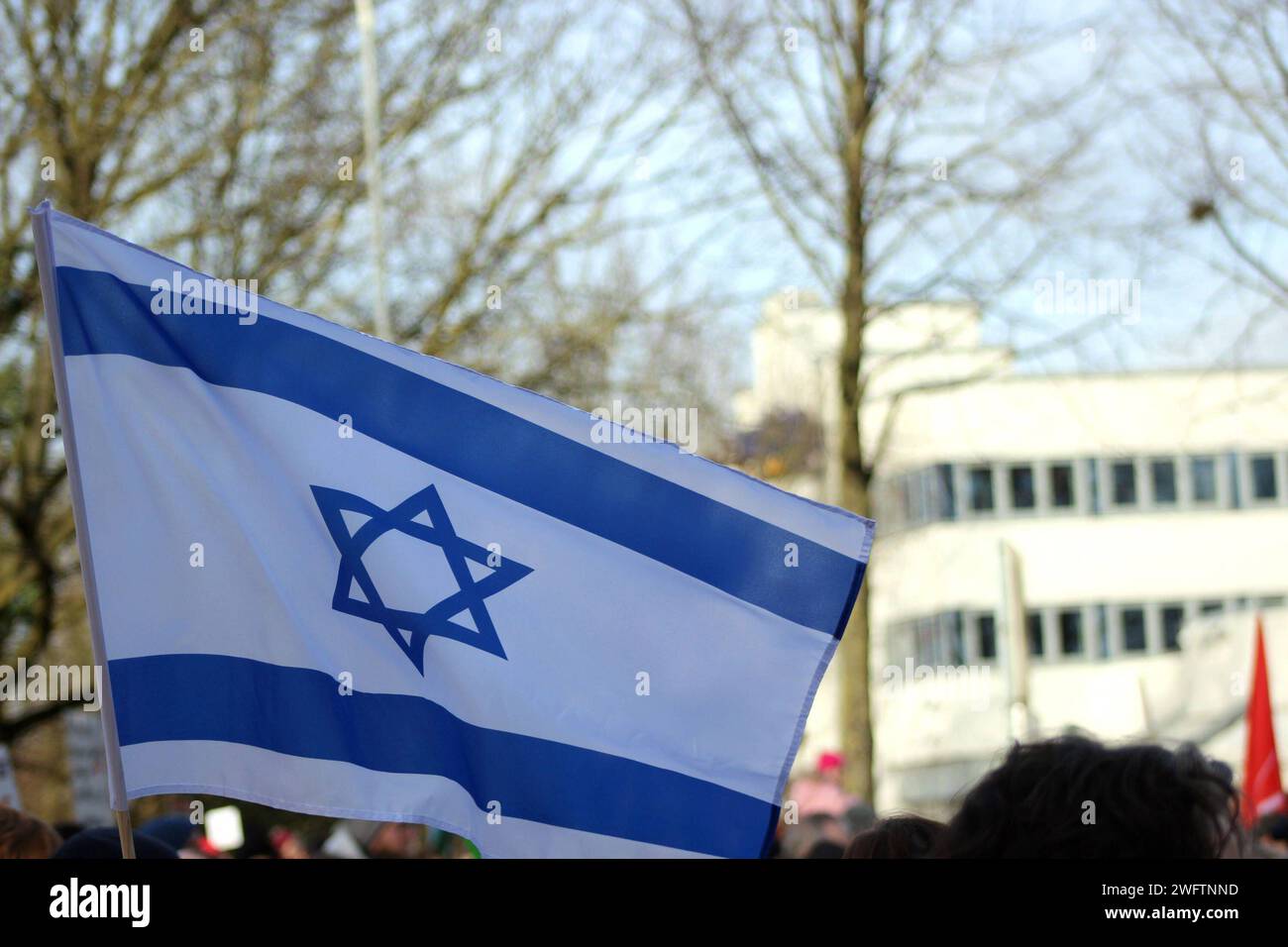 Stockfotos I Verkehr I Demo gegen rechts I 27.01.2024 Flagge, Fahne ...