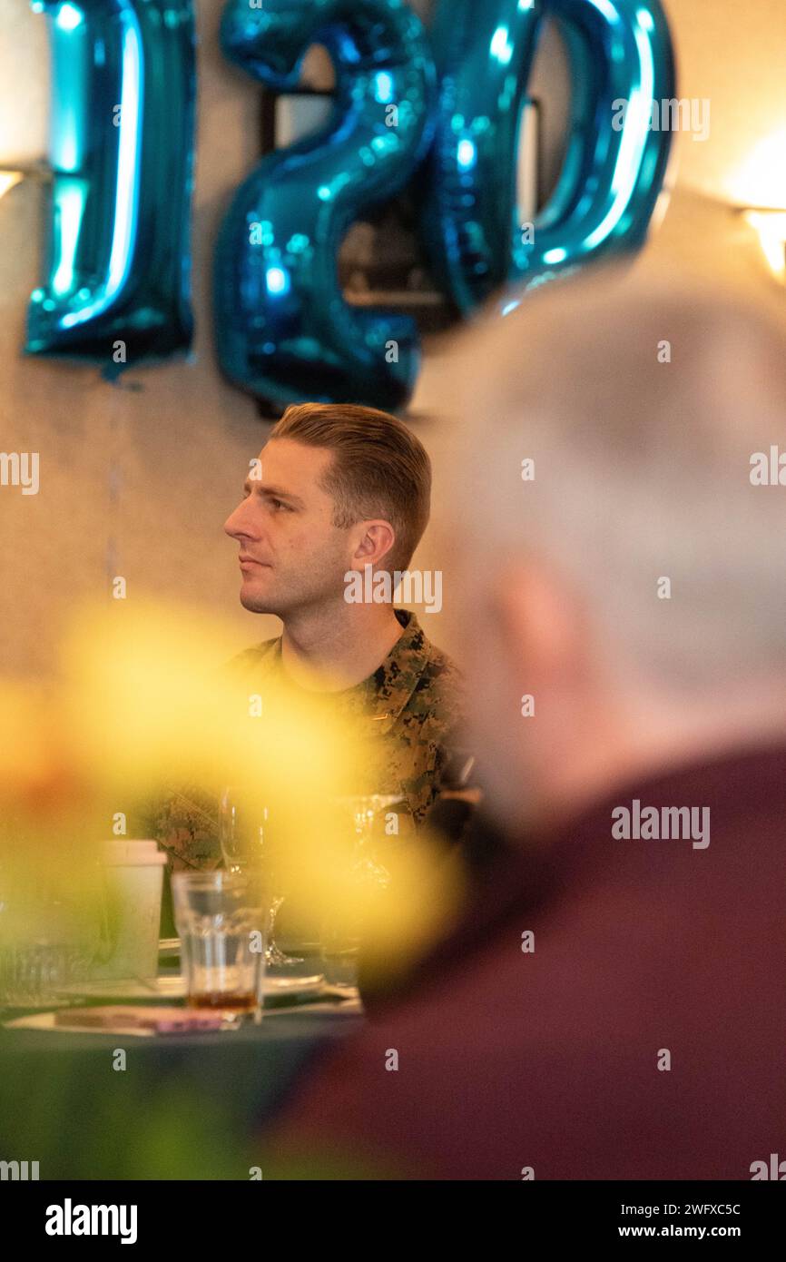 Daniel Leneghan, ein Ingenieur für die Wartung von Flugzeugen bei der ...