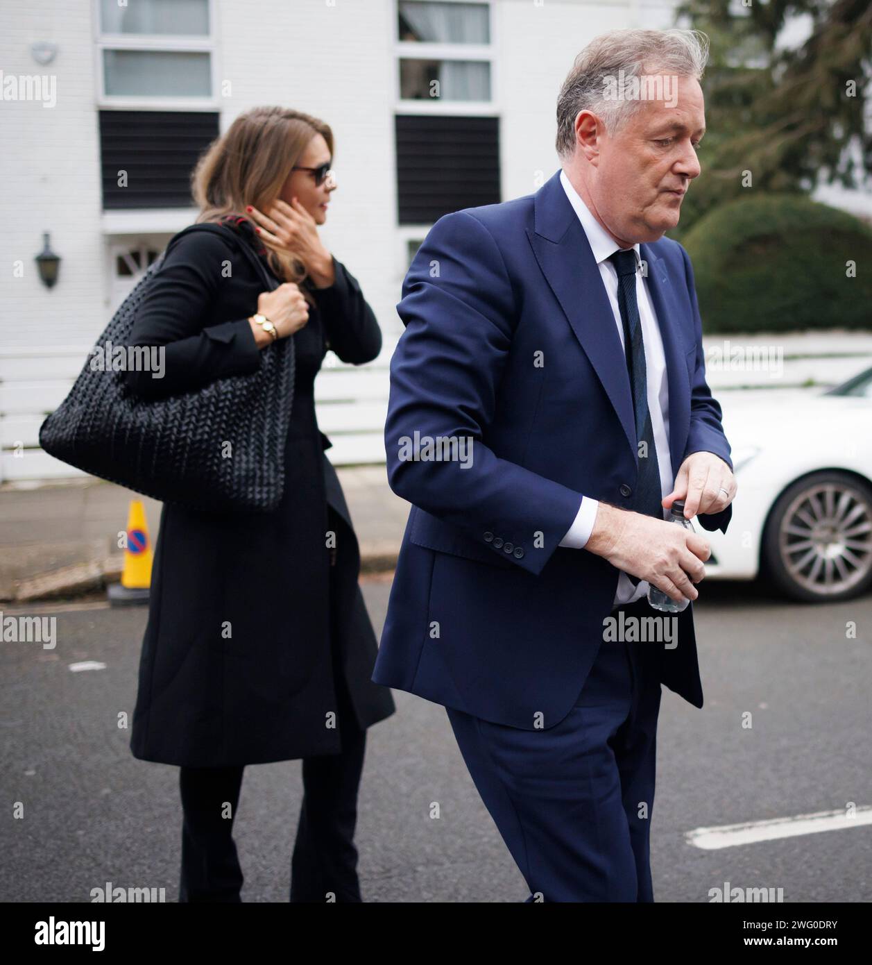 London, Großbritannien. Februar 2024. MORGAN und sein Partner kommen ...