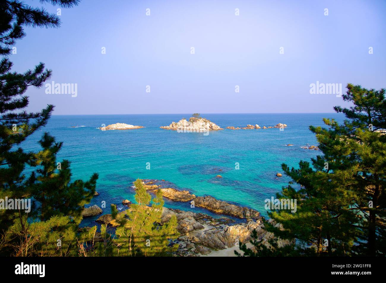 Samcheok City, Südkorea - 28. Dezember 2023: Mittags zeigt sich das ...