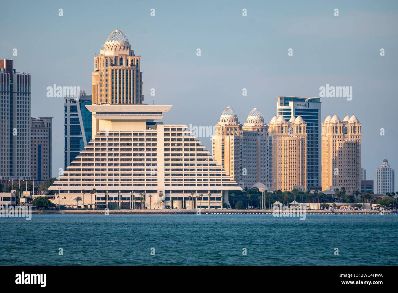 Qatar doha sheraton doha resort -Fotos und -Bildmaterial in hoher ...