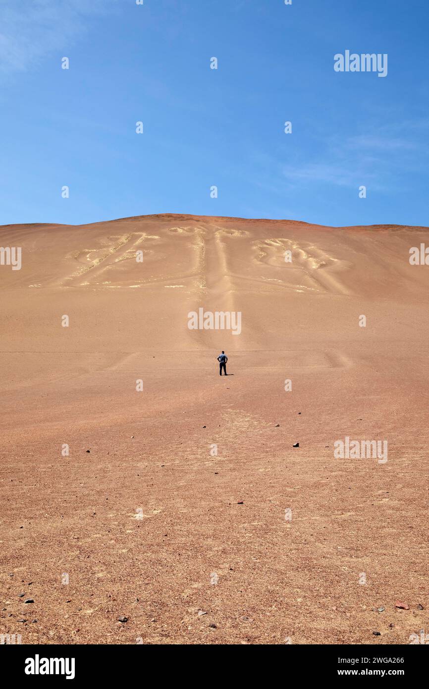 El candelabro de paracas -Fotos und -Bildmaterial in hoher Auflösung ...