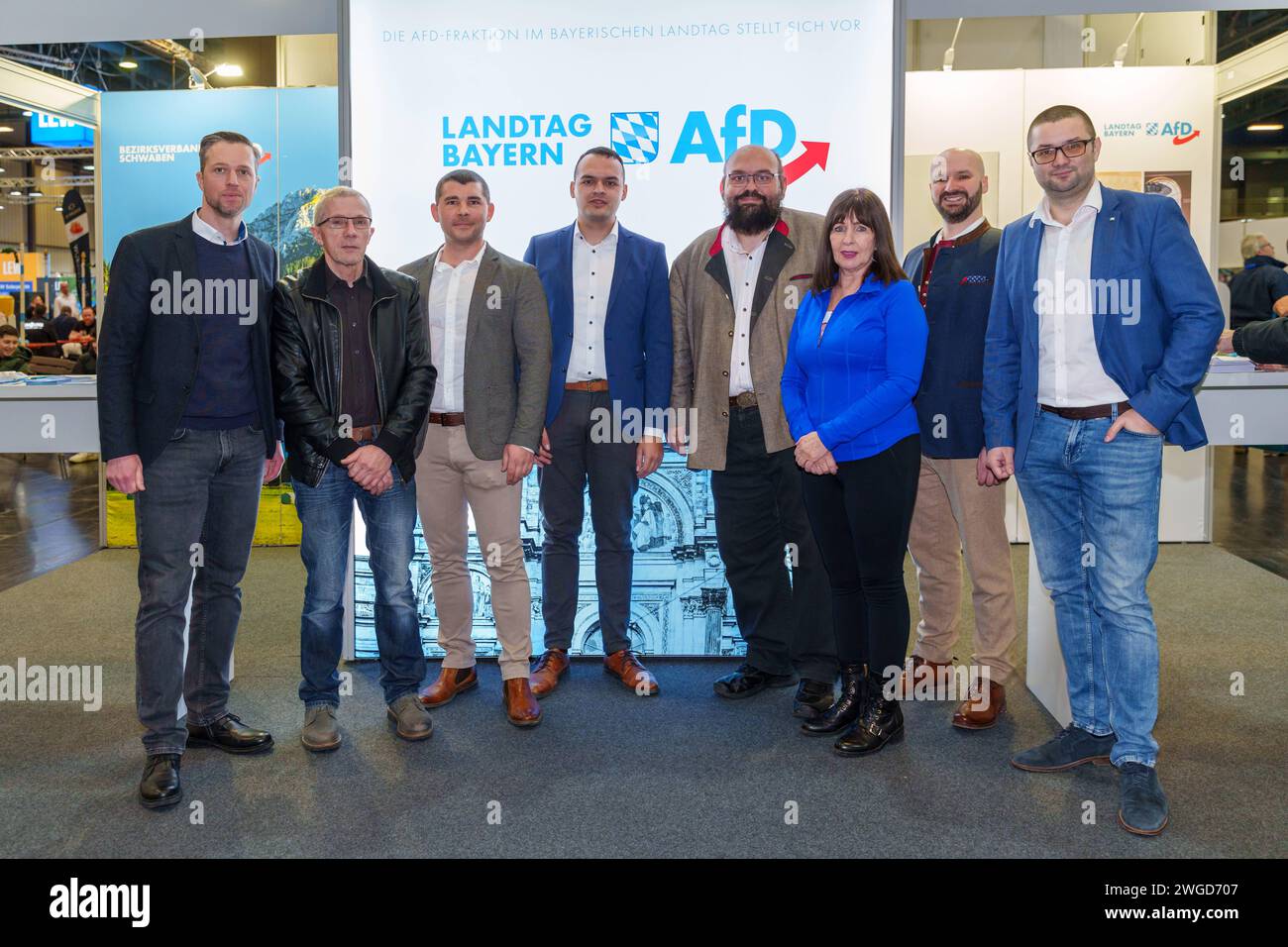 Augsburg, Bayern, Deutschland - 2. Februar 2024: Gruppenfoto der ...