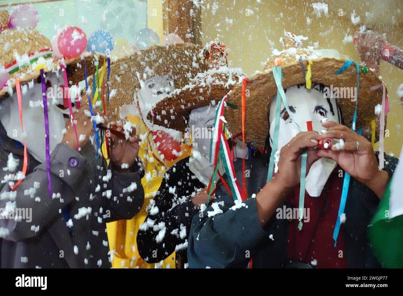 CUENCA-LANZAMIENTO CARNAVAL DE LOS RUCOS NULTI. Cuenca, Ecuador 5 de ...