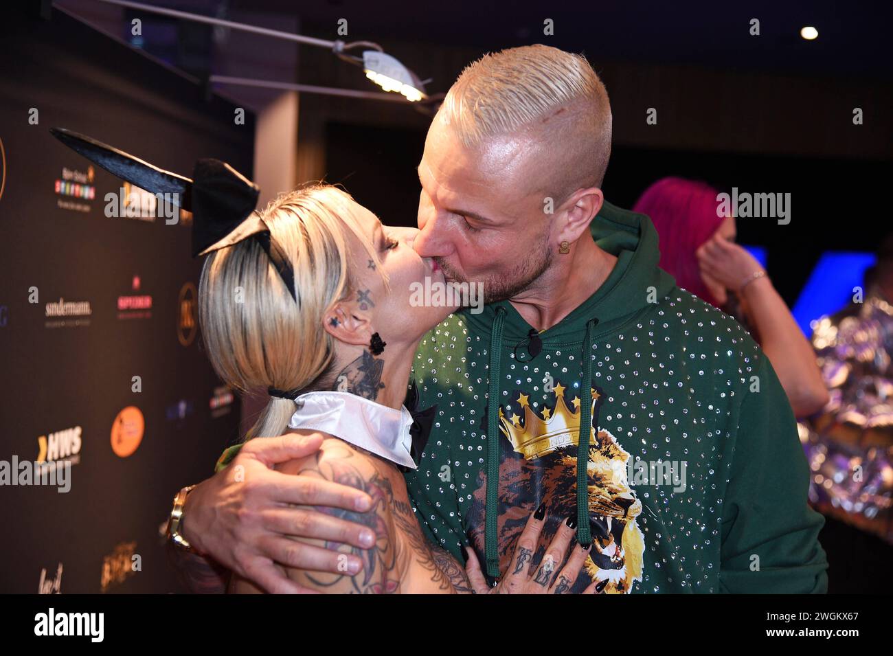 Eric Sindermann mit Freundin Desiree Hansen bei der Fashion Show ...