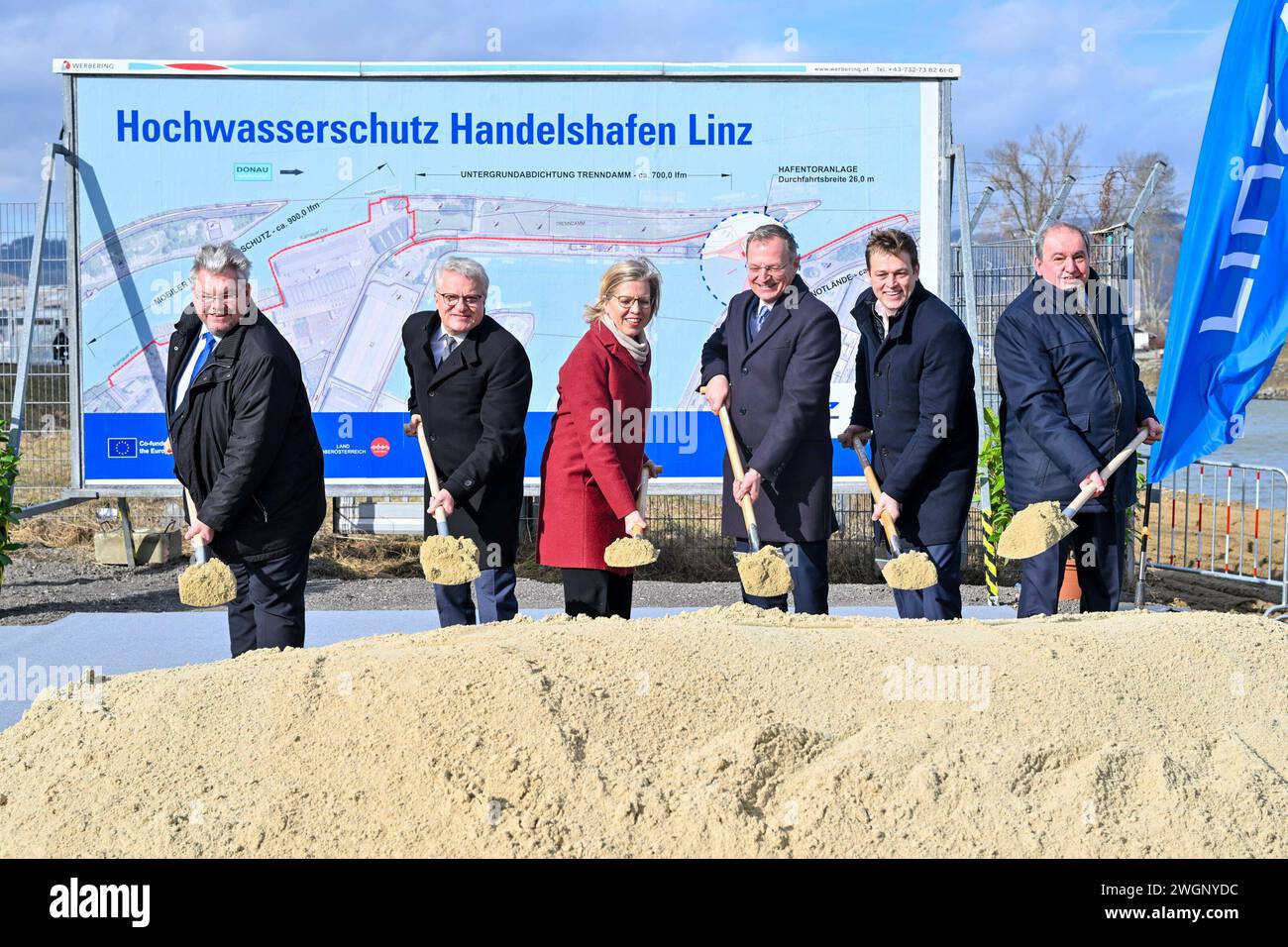 Spatenstich Hochwasserschutz Hafen Linz, 06.02.2024, Hafen Linz, AUT ...