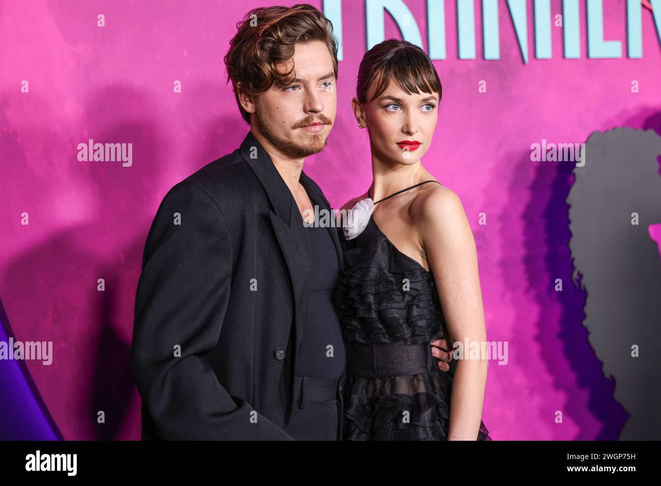 HOLLYWOOD, LOS ANGELES, KALIFORNIEN, USA - 5. FEBRUAR: Cole Sprouse und ...