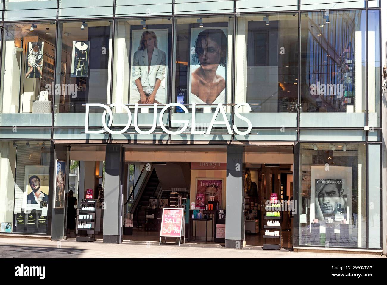 Douglaslogos -Fotos und -Bildmaterial in hoher Auflösung – Alamy