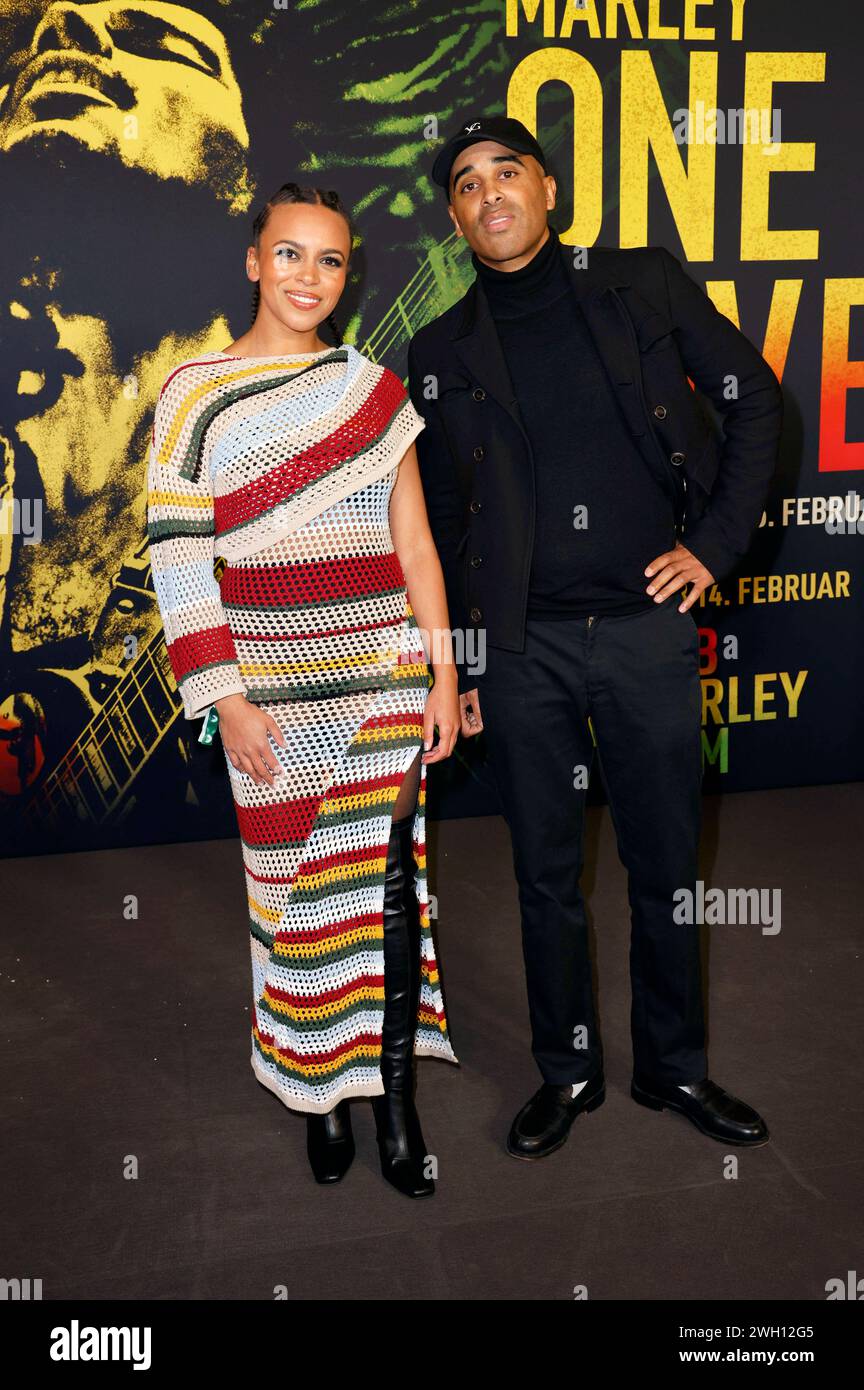 Aminata Belli und Patrice Bart-Williams bei der Premiere des Kinofilms Bob Marley: One Love im ...