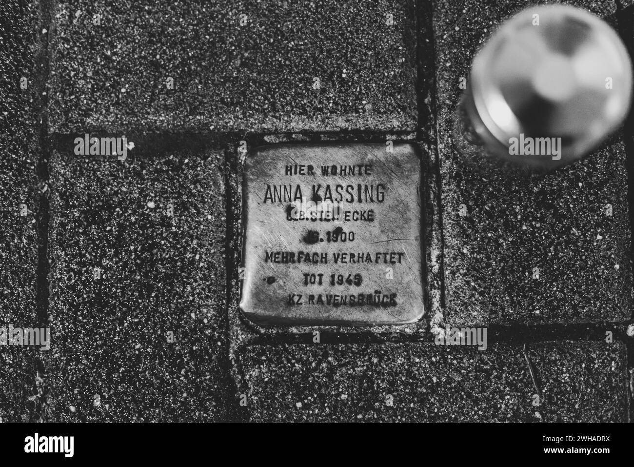 Individuelles grab Schwarzweiß-Stockfotos und -bilder - Alamy