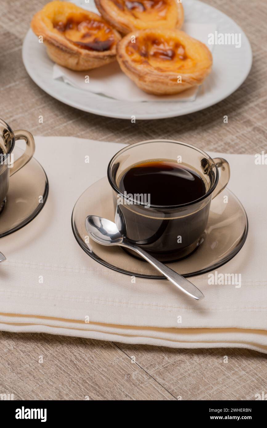 Portugiesischer kaffee -Fotos und -Bildmaterial in hoher Auflösung – Alamy