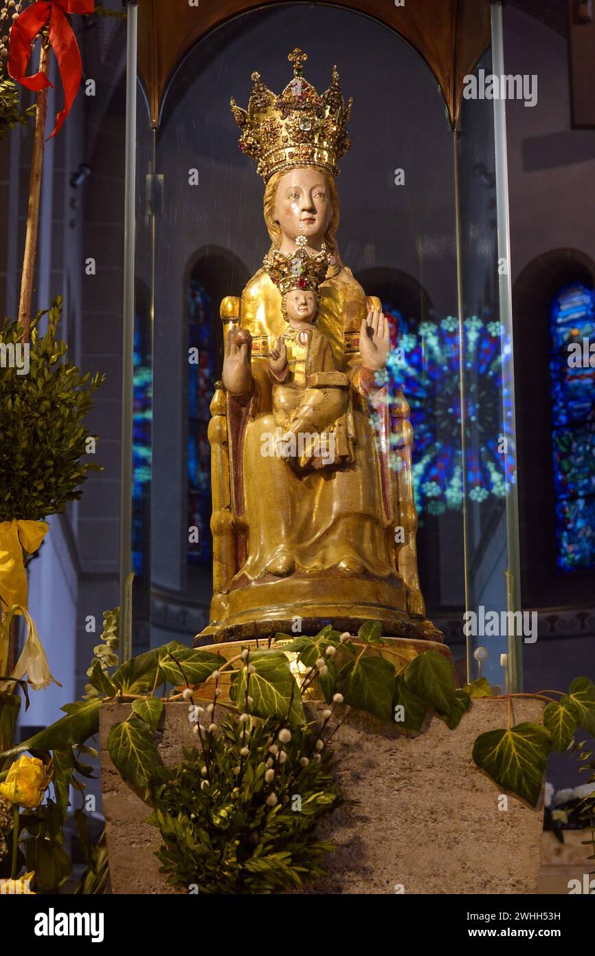 Basilica della visitazione della vergine maria -Fotos und -Bildmaterial in hoher Auflösung – Alamy