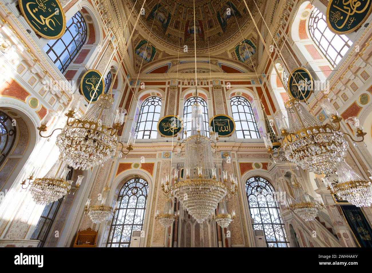 Kleine moschee -Fotos und -Bildmaterial in hoher Auflösung – Alamy