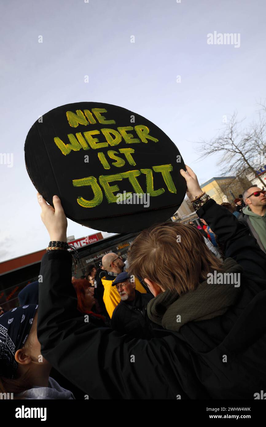 Demonstration unter dem Motto nie wieder ist jetzt für Demokratie, gegen Faschismus- Kundgebung ...