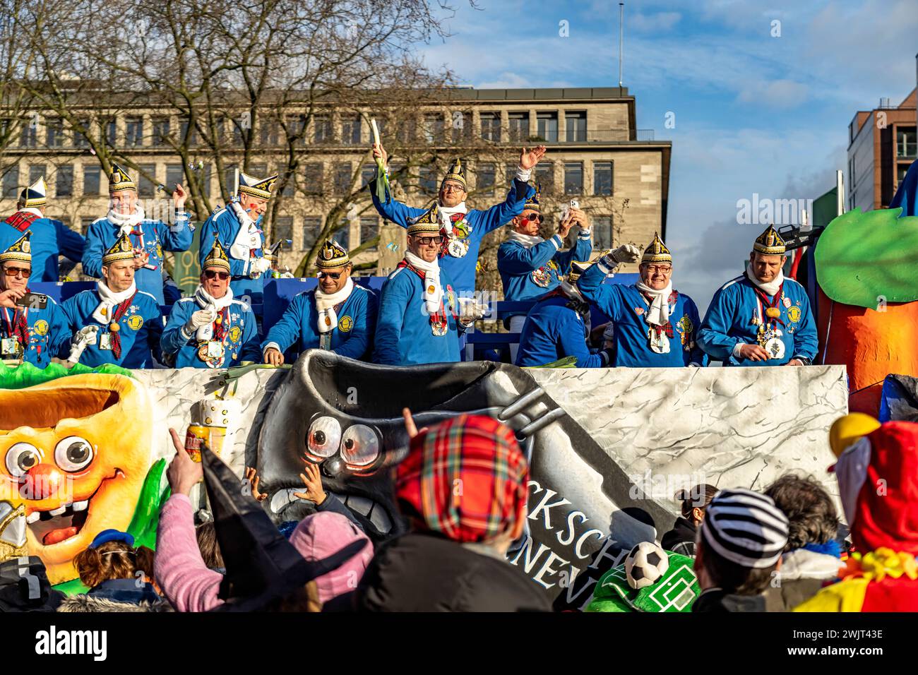 Rosenmontagszug Karnevalsumzug in Düsseldorf, Nordrhein-Westfalen ...