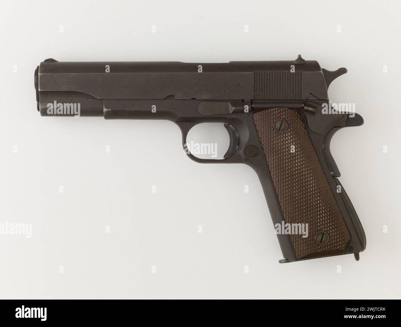 Krieg 1939-1945. Zusammen mit Colonel Louis-Guy Warabiot (501. RCC). Halbautomatische Pistole ...