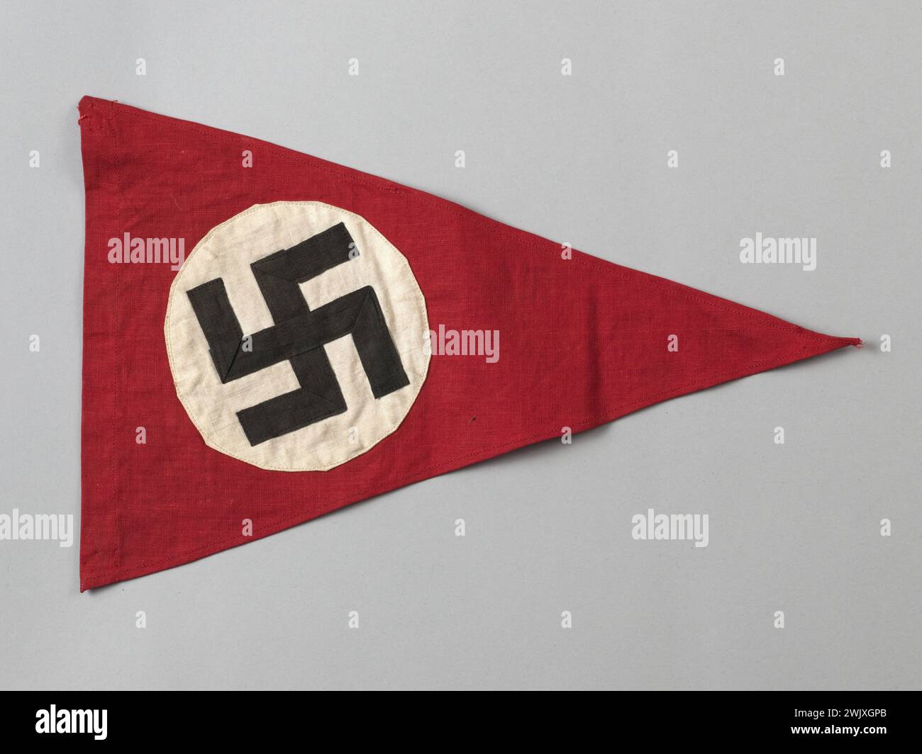 German nazi emblem -Fotos und -Bildmaterial in hoher Auflösung - Seite ...