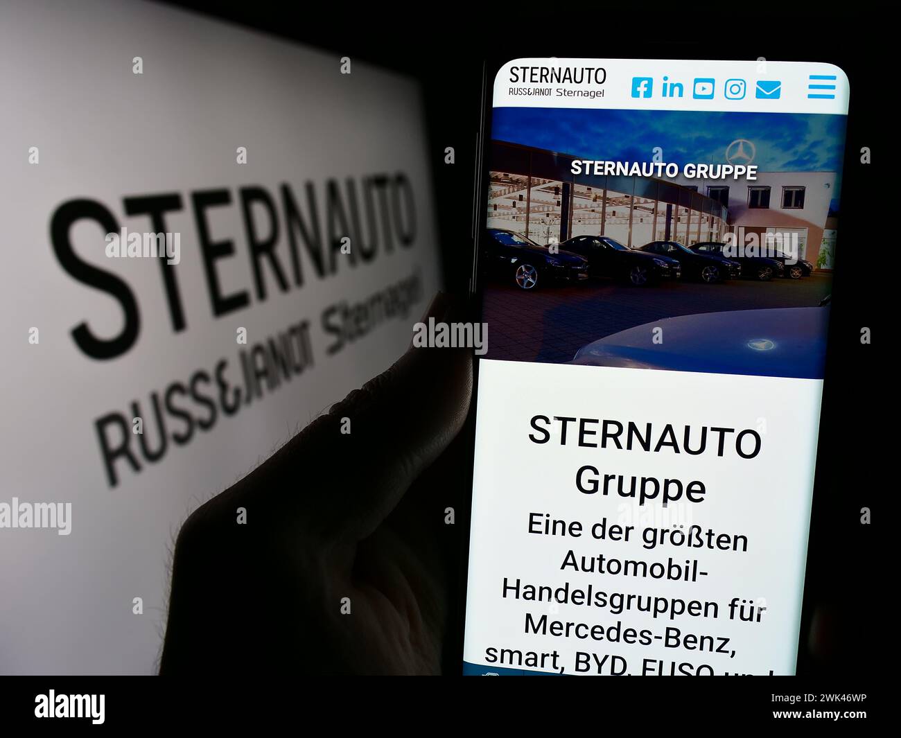 Stern auto holding gmbh -Fotos und -Bildmaterial in hoher Auflösung – Alamy
