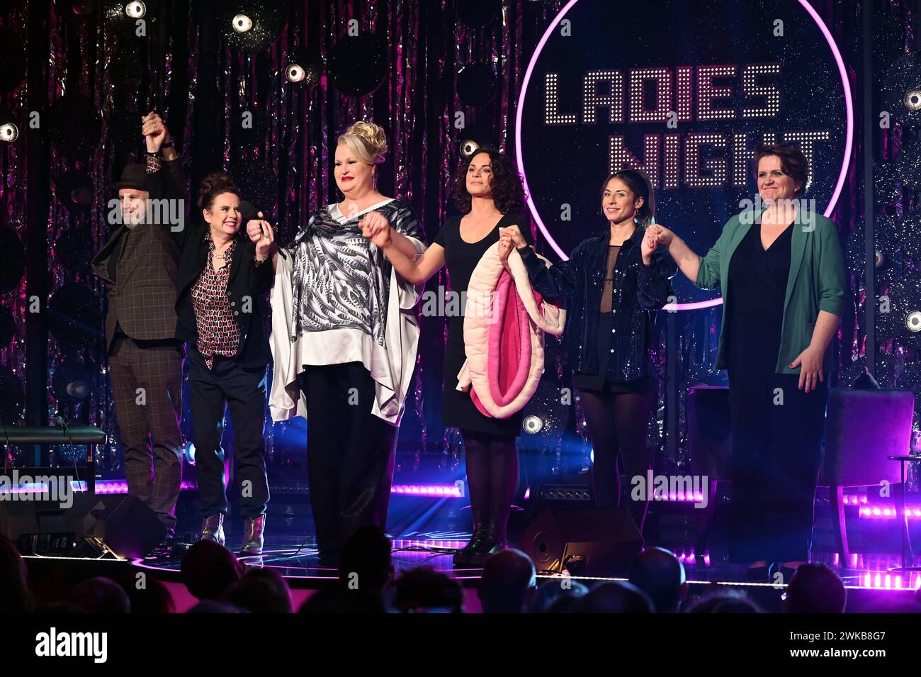 Gittarist William Mackenzie vonTessi Tausendschön, l-r, Daphne Deluxe ...