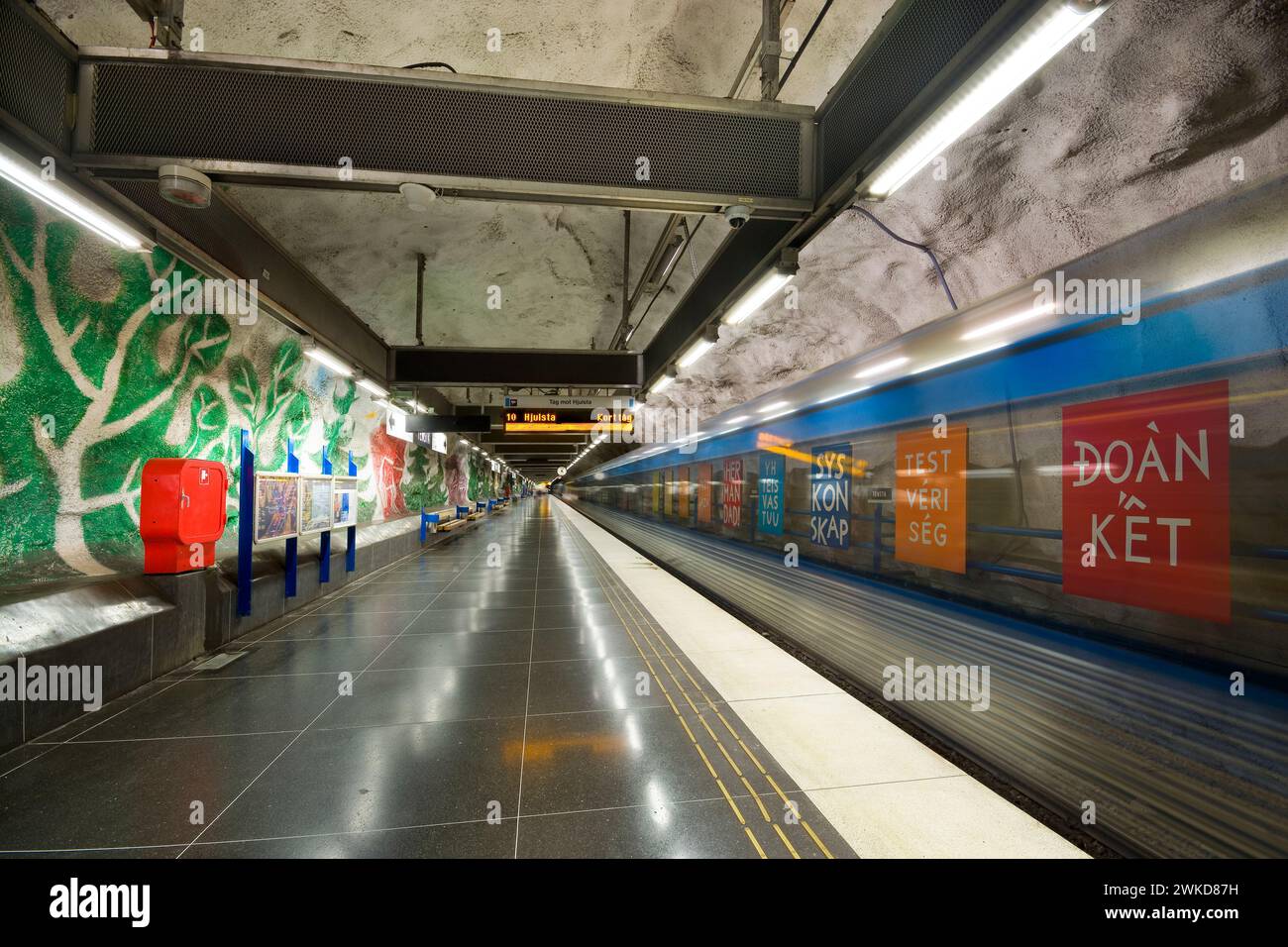 U bahn skulpturen -Fotos und -Bildmaterial in hoher Auflösung – Alamy
