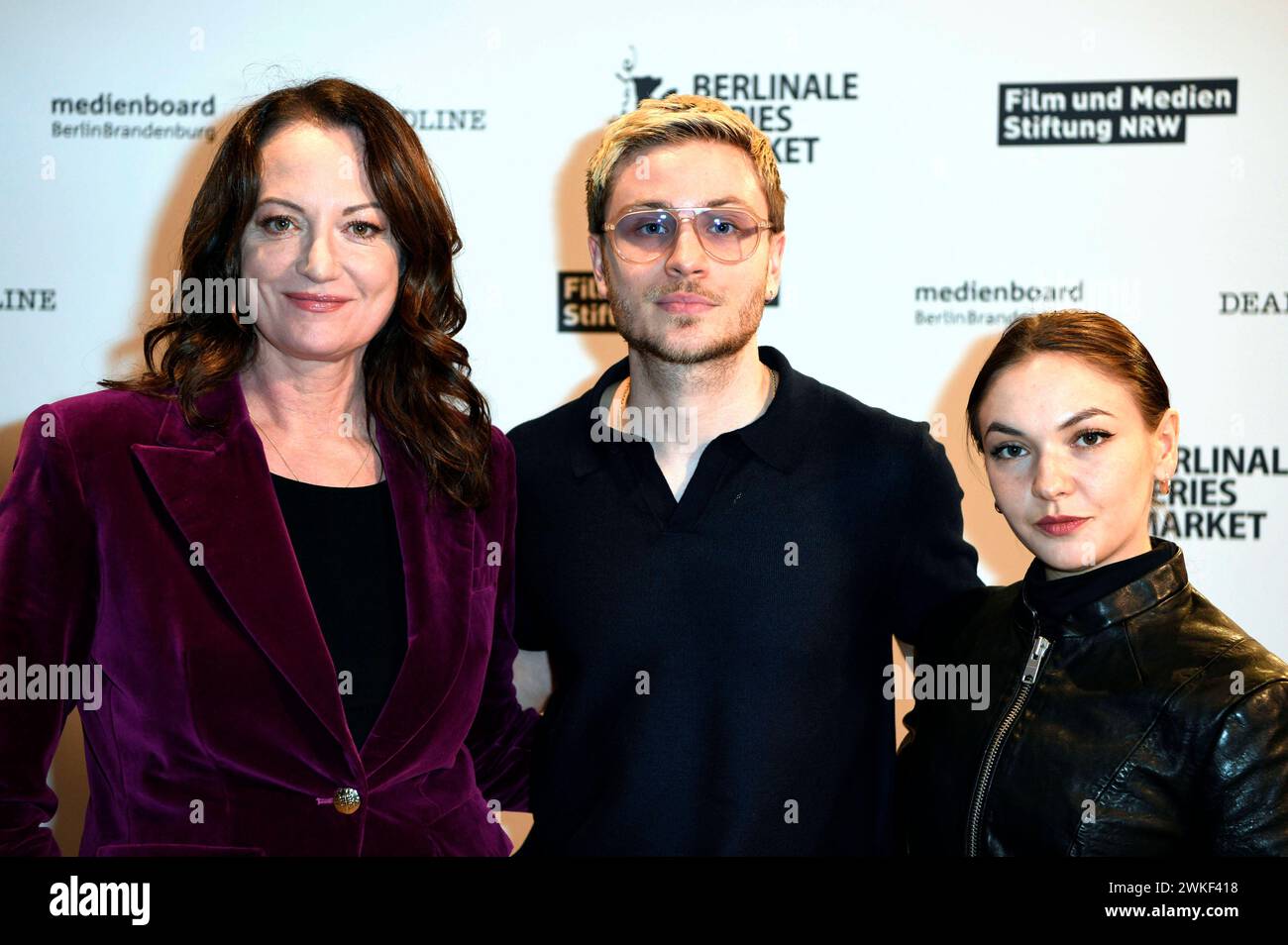 Natalia Wörner, Jannik Schümann und Emma Drogunova bei der Premiere der ...
