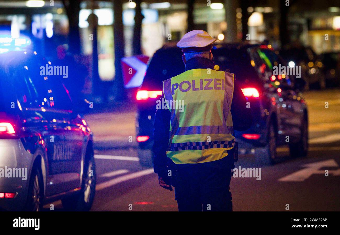 25.02.2024, Salzburg, AUT, unterwegs in Salzburg, Themenbild ...