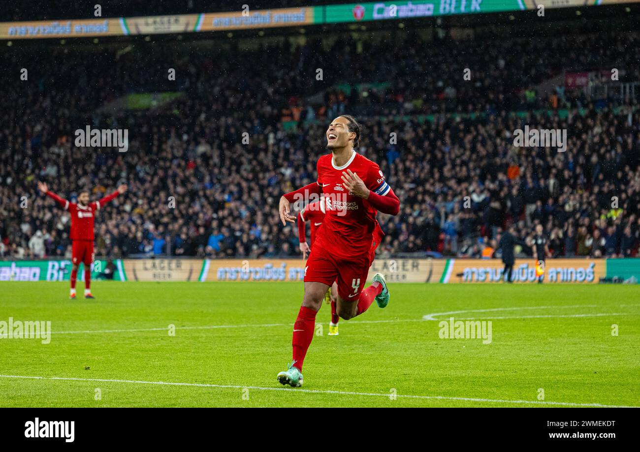 (240226) -- LONDON, 26. Februar 2024 (Xinhua) Liverpools Kapitän Virgil ...