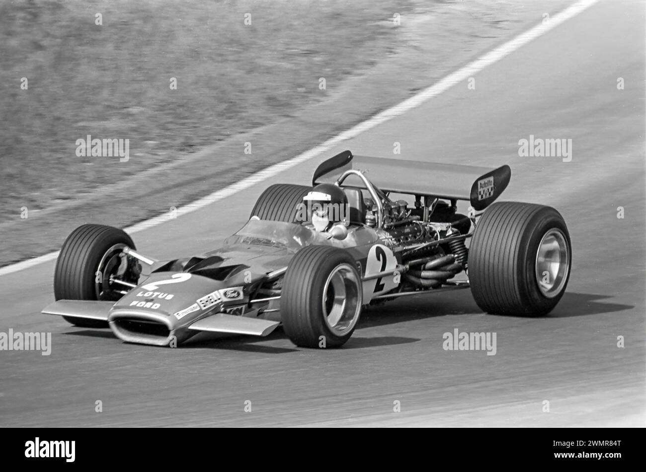 Jochen Rindt, der beim Mosport F1 Grand prix 1969 einen Lotus Ford ...
