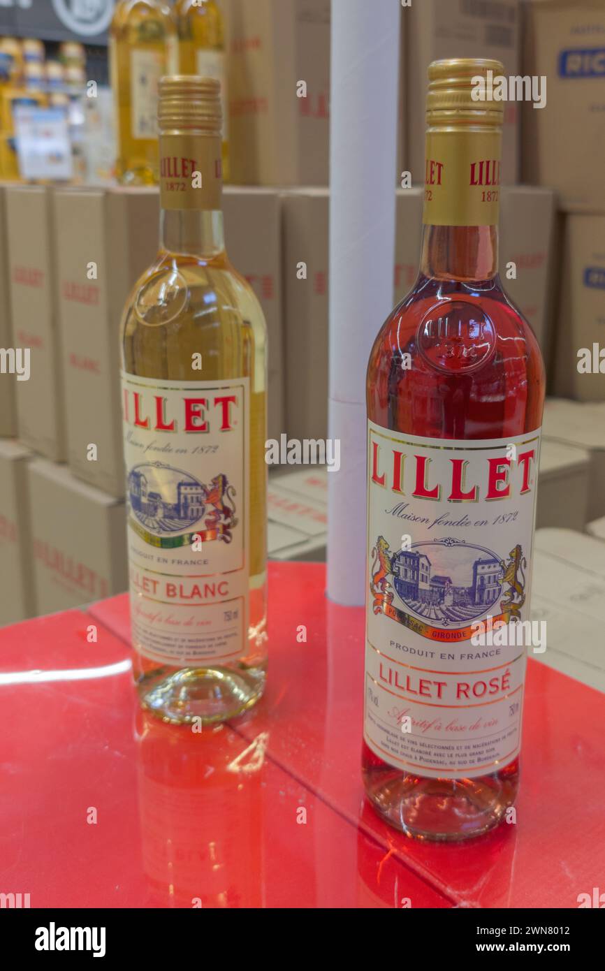 Lillet logo -Fotos und -Bildmaterial in hoher Auflösung – Alamy