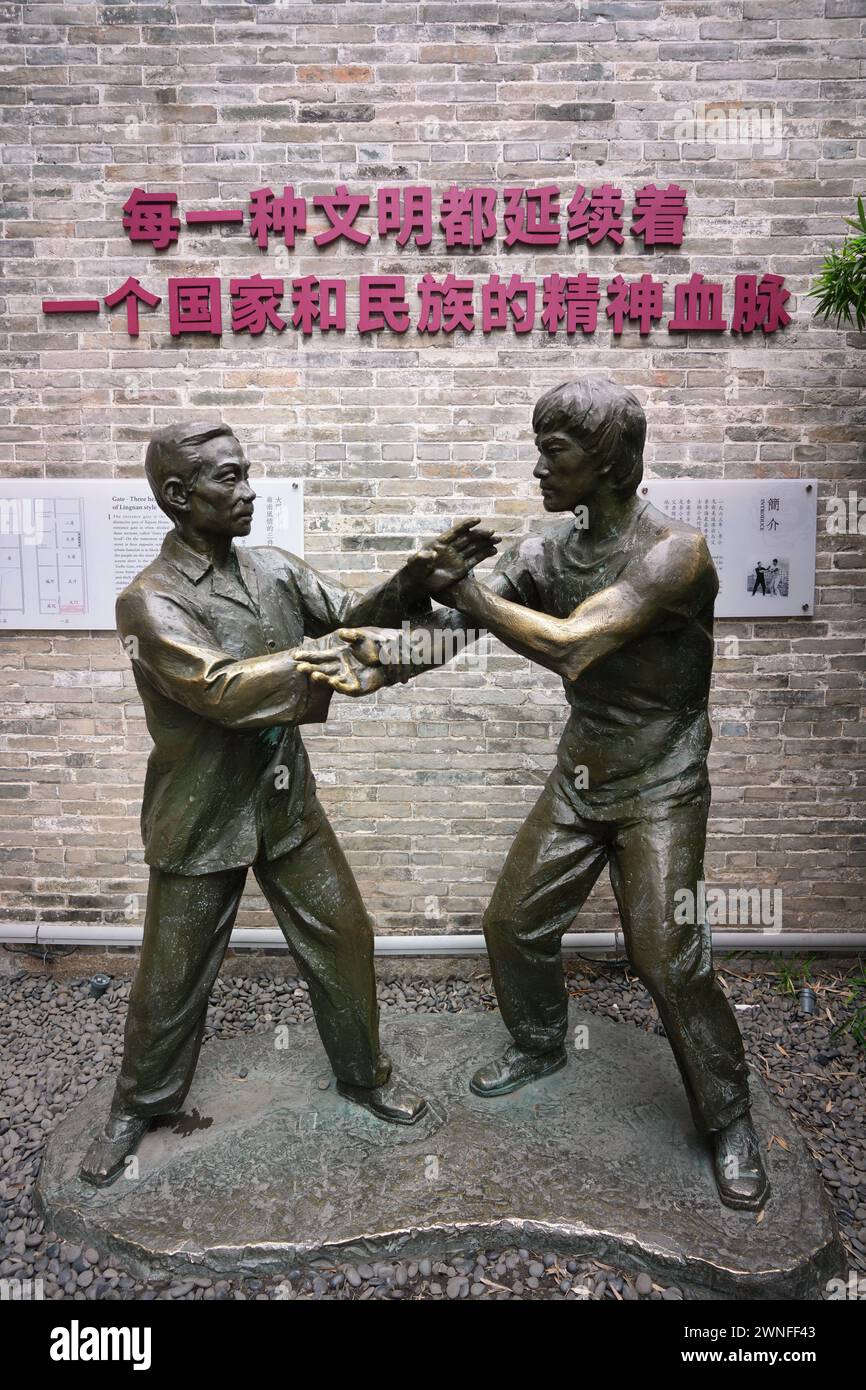 Bruce lee denkmal -Fotos und -Bildmaterial in hoher Auflösung – Alamy