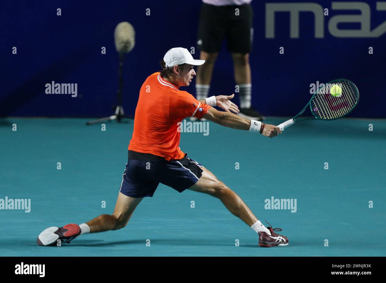 Acapulco, Mexiko. März 2024. Der Australier Alex de Minaur trifft beim ...