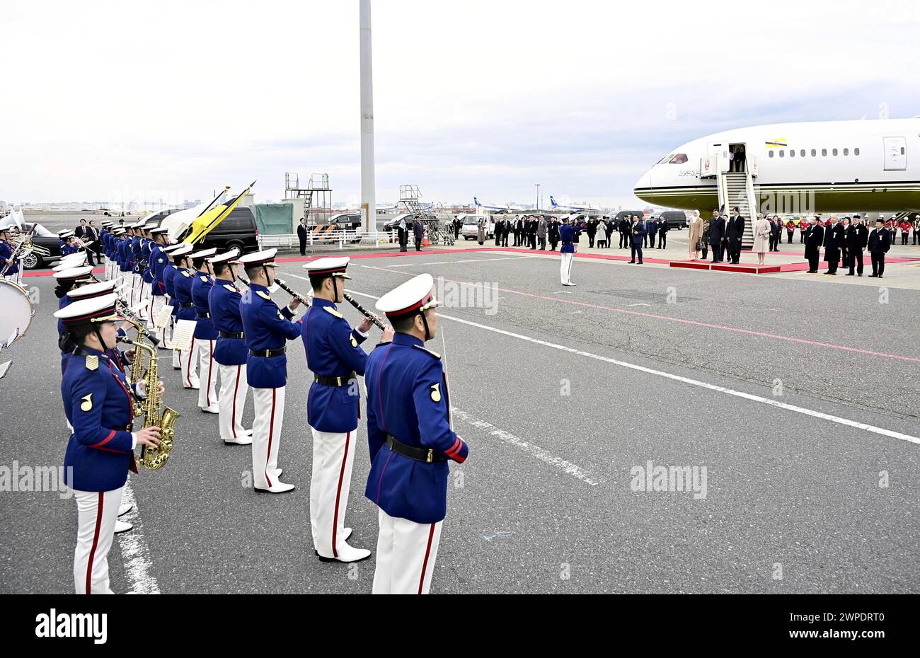 Brunei's Crown Prince Haji Al-Muhtadee Billah and Crown Princess Paduka ...