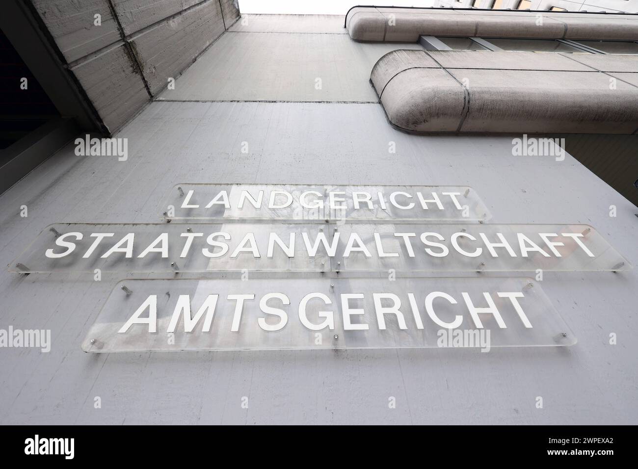 Architektur, Schild, Landgericht, Staatsanwaltschaft, Amtsgericht ...