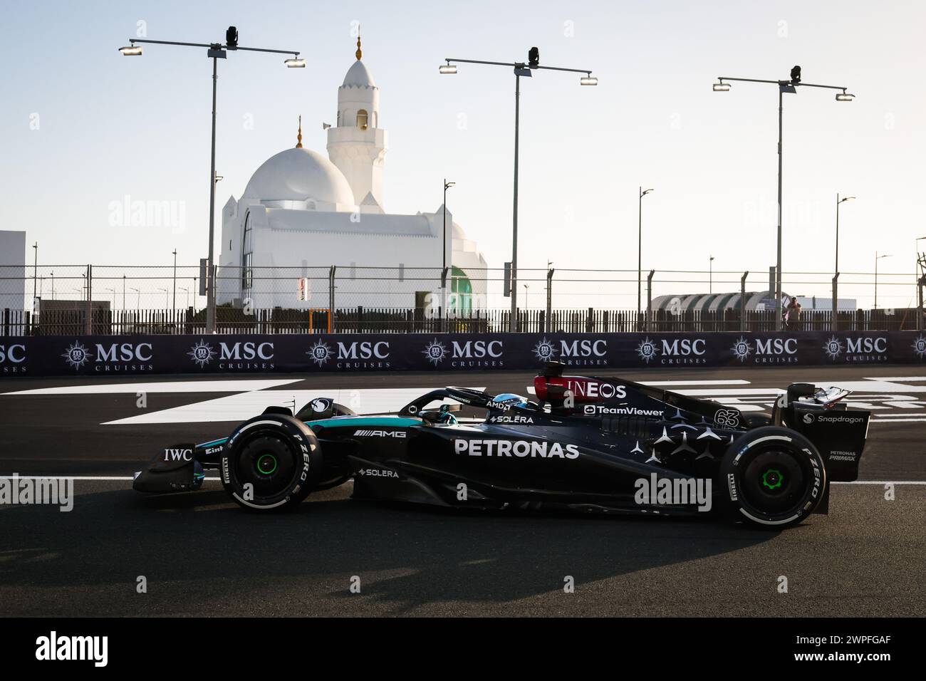 63 RUSSELL George (gbr), Mercedes AMG F1 Team W15, Action beim Formel 1 ...