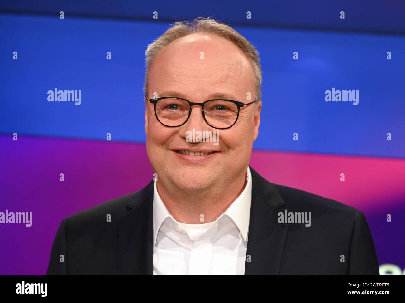 06 März 2024 Nordrhein Westfalen Köln Moderator Oliver Welke Zu