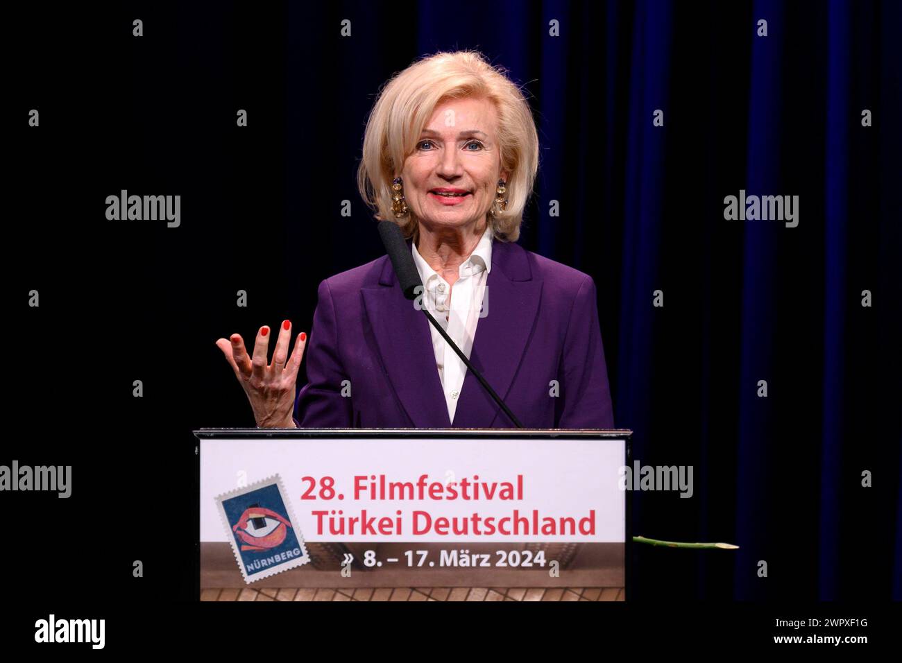 Prof julia lehner -Fotos und -Bildmaterial in hoher Auflösung – Alamy