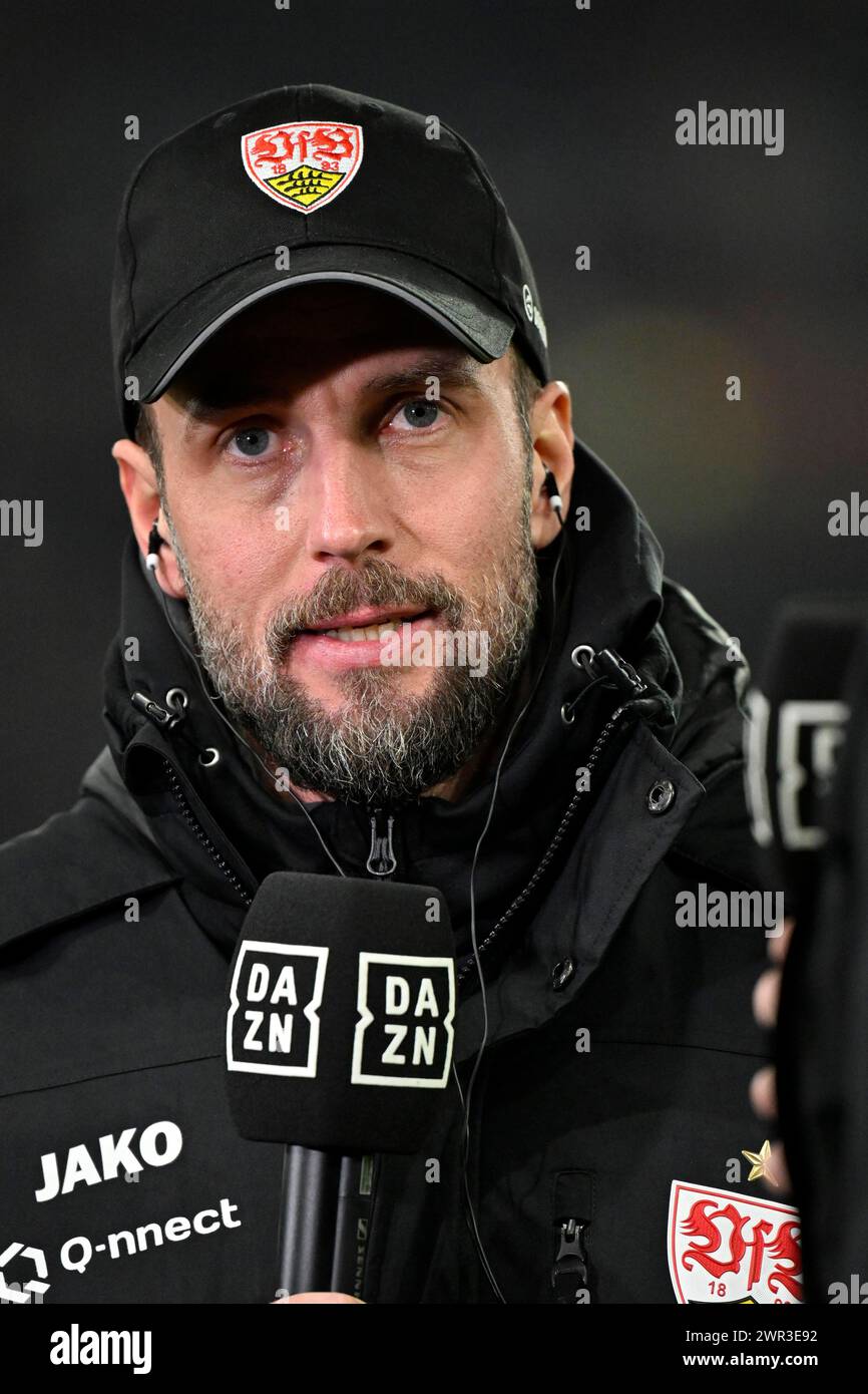 Hier beim interview dazn -Fotos und -Bildmaterial in hoher Auflösung ...